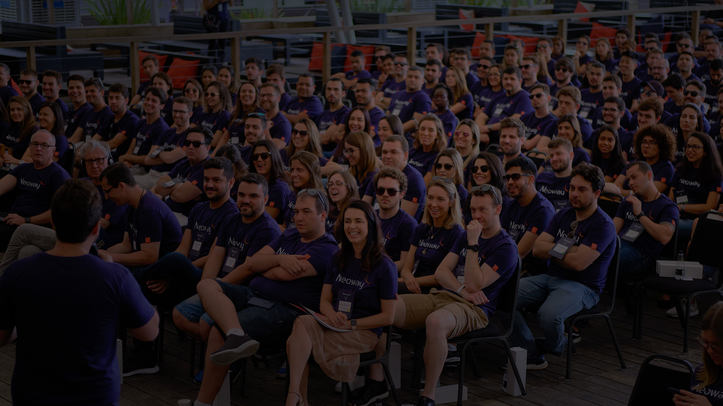 Neoway | Transformando dados em conhecimento